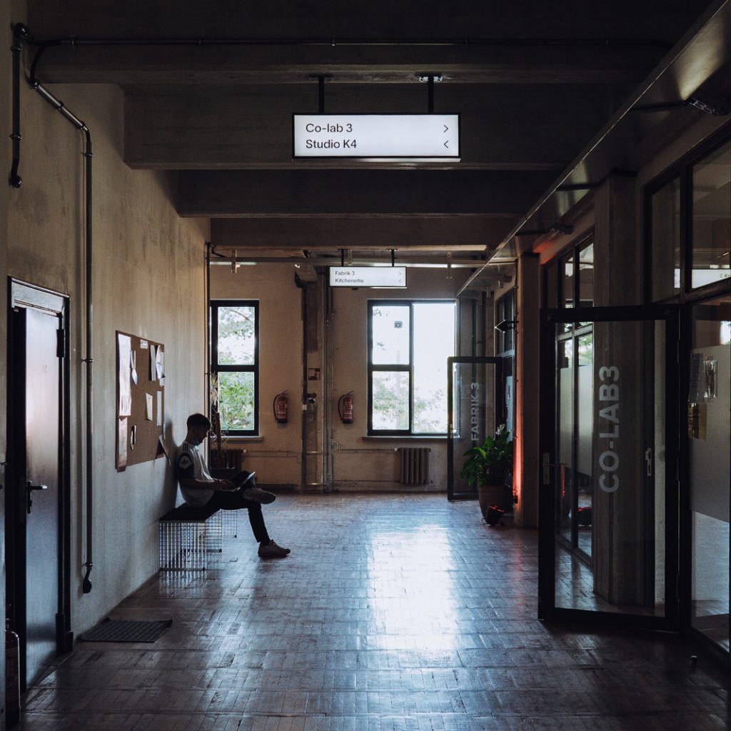 Catalyst Signage - Fundbüro | International design firm based in Berlin